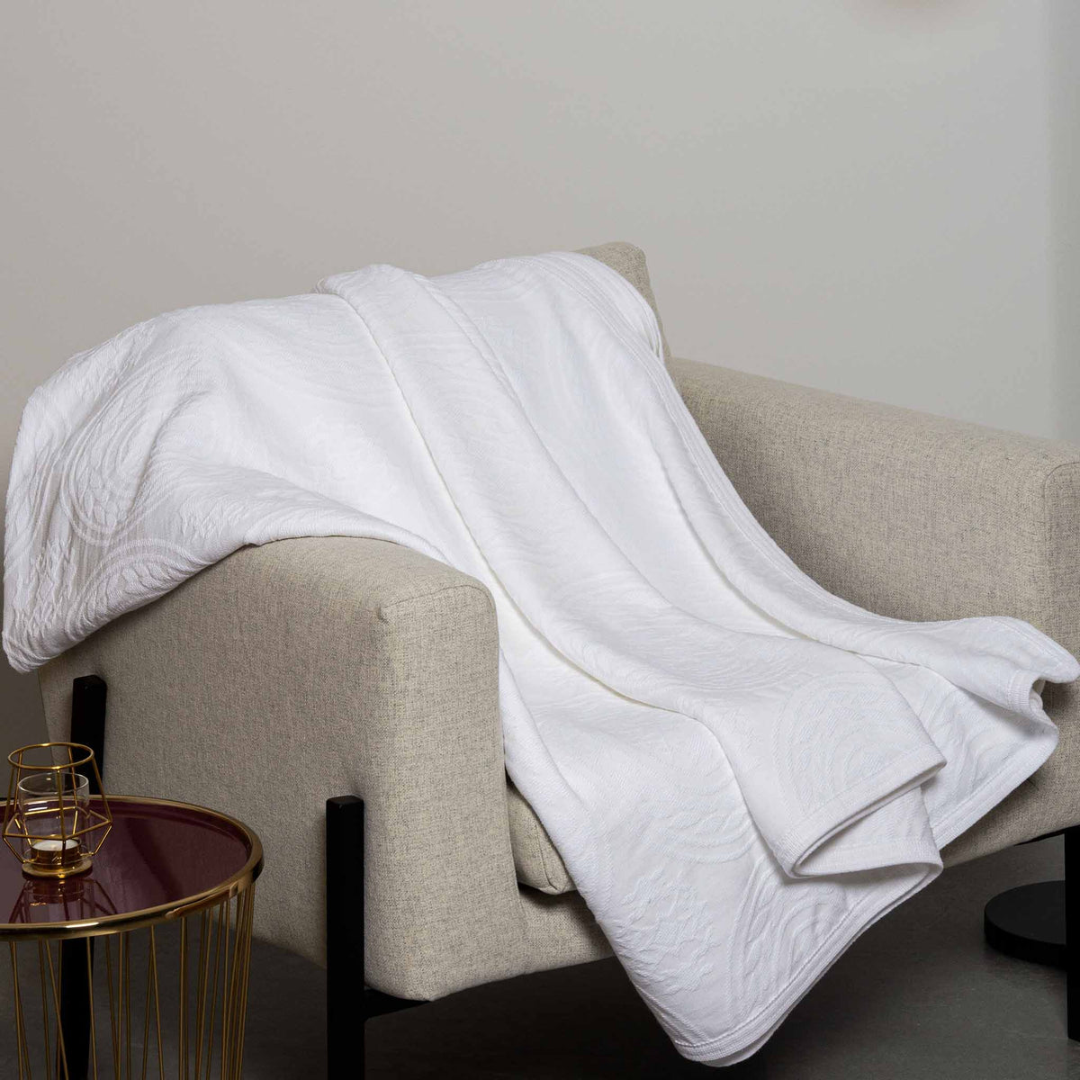 Medallion Jacquard Bedspread create a elegant look on any bed